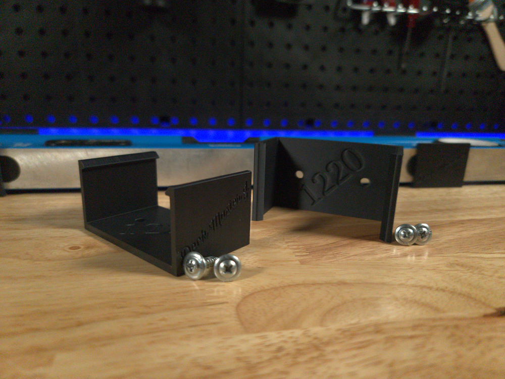 1220 - Empire Box Level Clip Mounts